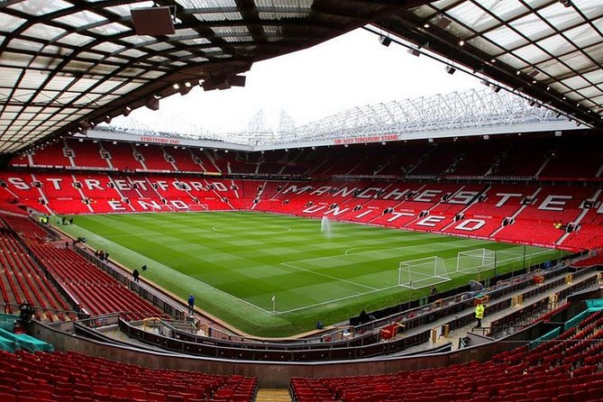 Manchester United Match at Old Trafford - A Closer Look at the Experience