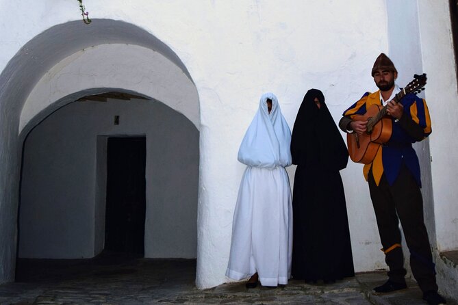 Marimantas. Private guided and sung tour. Vejer of Legends. - Key Points