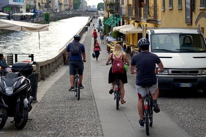 Milan: Bicycle Tour Live Tourist Guide 3 hours and half - Who Should Consider This Tour?