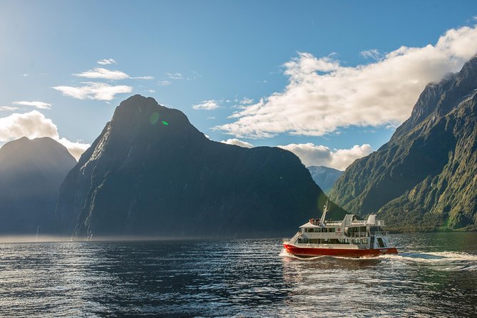 Milford Sound Premium Coach & Cruise from Queenstown with Lunch - Why This Tour Stands Out