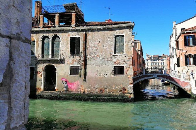 Off the Beaten Path Walk in Venice - Key Points