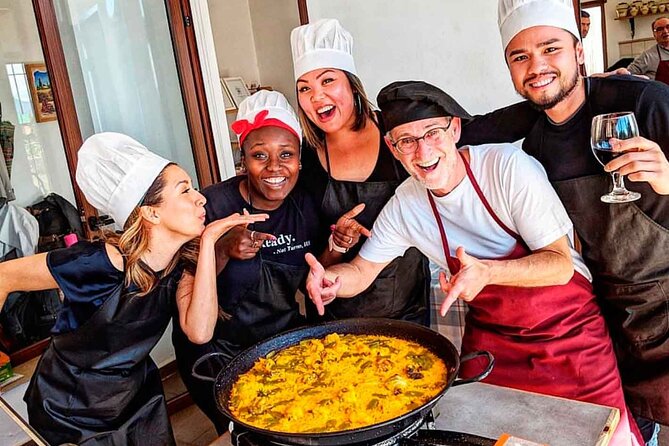 Paella Workshop with Bottomless Sangria in Central Madrid - Key Points