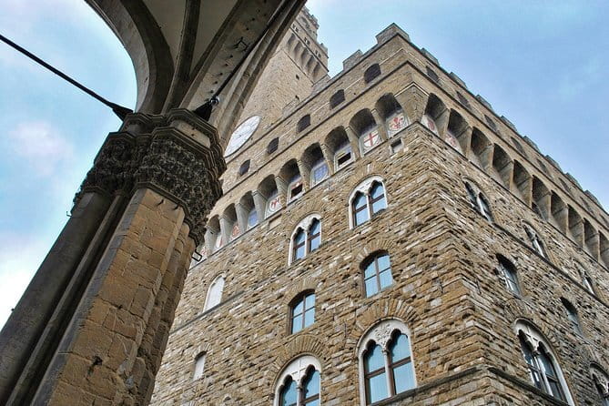 Palazzo Vecchio guided experience with entrance ticket - Group Size and Guide Quality