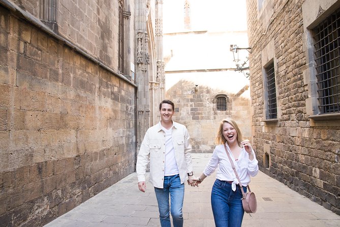 Photoshoot tour in Barcelona Secret Corners - The Experience: What to Expect