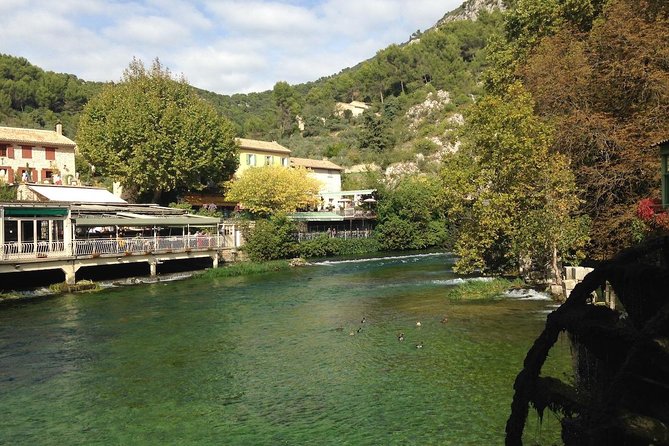 Picturesque Luberon - From AIX-EN-PROVENCE - Key Points