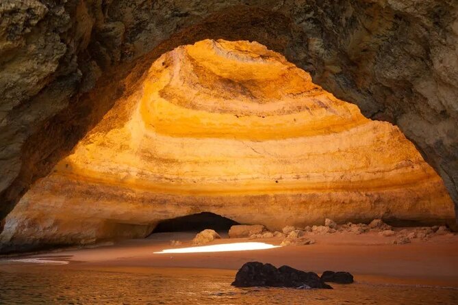 Portimão Private Boat Tour Caves Circuit and Coast Sightseeing - An In-Depth Look at the Experience