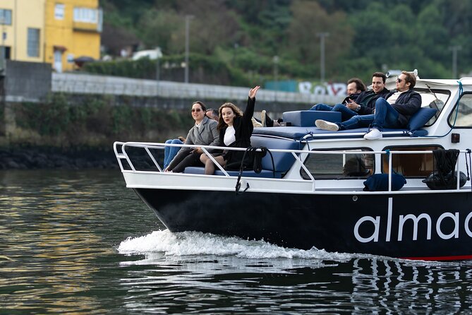 Porto: Boat trip on Douro river , six bridges /Sunset opcion - Key Points