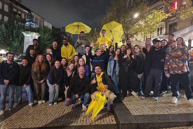 Porto Pubcrawl: 5h,7 Drinks,4 bars &Skip the line Club Entry - A Deep Dive into Porto Pubcrawl
