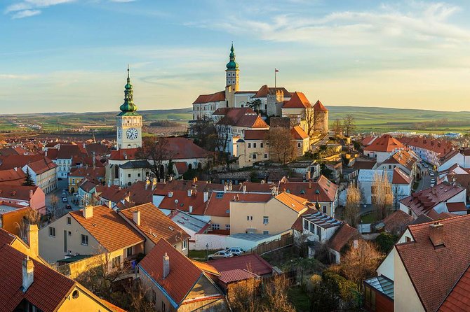 Prague-Vienna One-Way Sightseeing Day Tour - The Itinerary in Detail