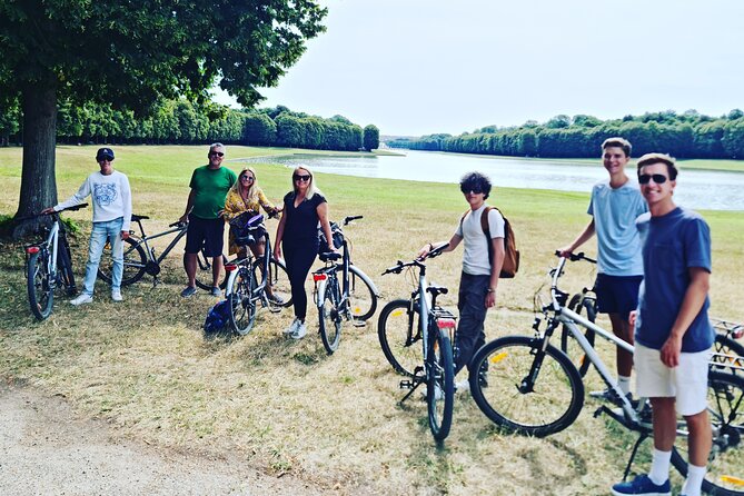 PREMIUM Versailles Golf Carts and Bikes Guided Tour with Lunch - Exploring the Gardens on a Golf Cart and Bicycle