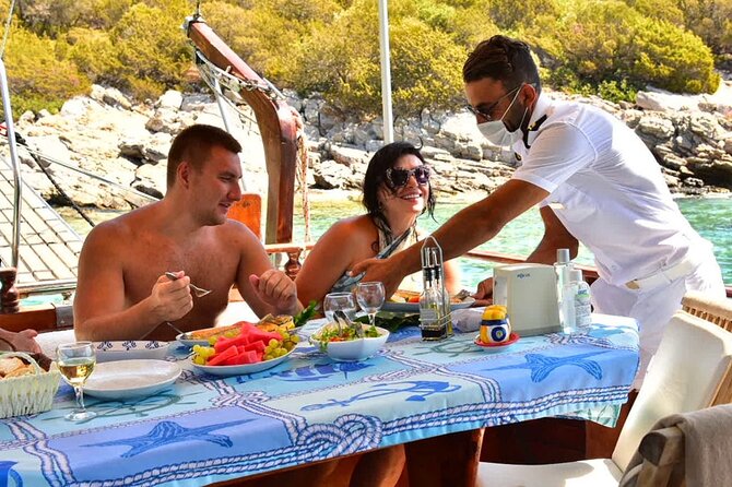 Private 6-Hour Boat Tour with Lunch in Bodrum Bays - The Itinerary: An In-Depth Look