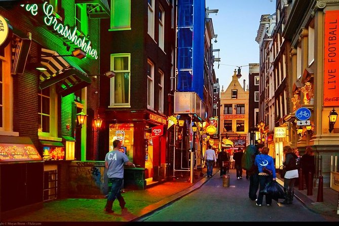 Private Amsterdam Red Light District and Food Tour - An In-Depth Look at the Tour Itinerary