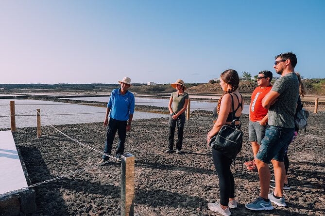 Private and Guided Tour to the Salinas de Janubio with Tasting - Key Points