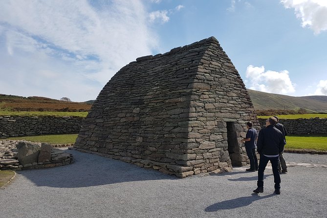 Private Dingle Peninsula Full-Day Tour - Eask Tower and Ventry Harbour