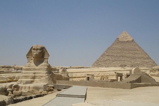 Private guided tour to Giza Pyramids, and Great Sphinx - An Authentic Introduction to Giza