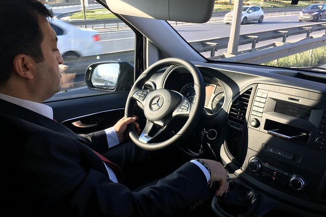 Private IST Istanbul Airport Transfer for Old City & Taksim Hotel - Key Points