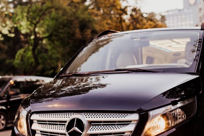 Private Istanbul Airport Transfer to Blue Mosque Sultan Ahmet - Key Points