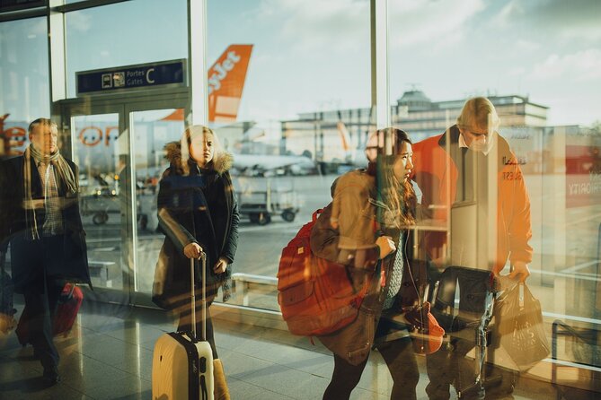 Private One-Way Transfer from Kraków to Katowice Airport - An In-Depth Look at the Experience