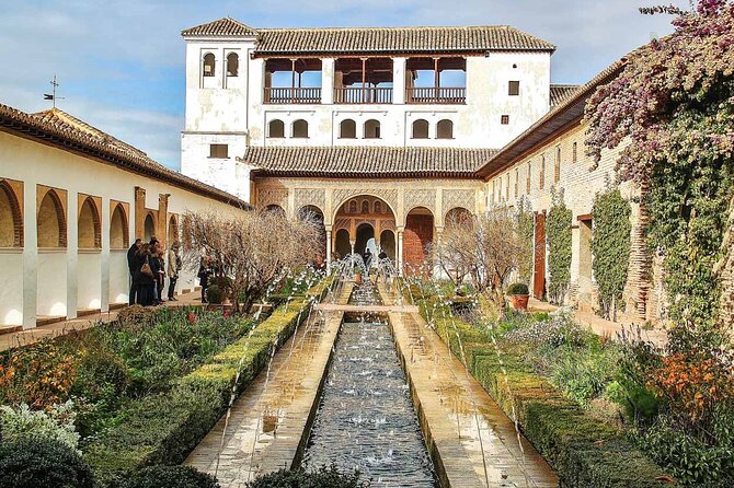 Private Tour of La Alhambra de Granada (includes tickets) - An In-Depth Look at the Tour Experience