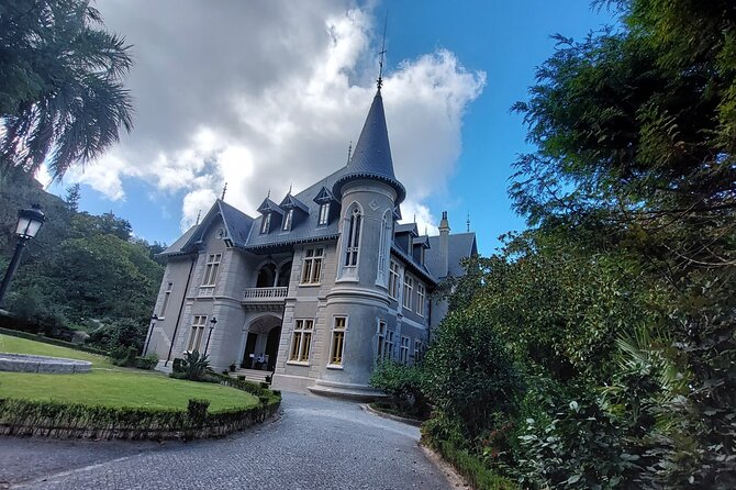 Private Tour Sintra, Palaces and Mountain Tuk Tuk(2 to 6 people) - Key Points
