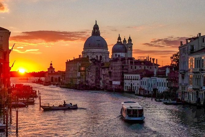 Private Tour: Venice Grand Canal Evening Boat Tour - An Authentic Glimpse of Venice by Water