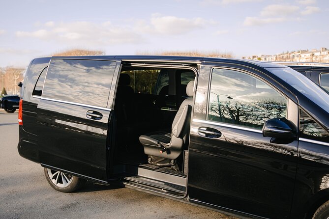 Private Transfers in Paris - Why Choose a Private Transfer from Paris to Disneyland?