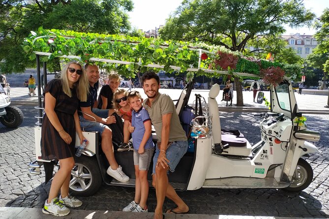 Private tuk tuk tour in old city Lisbon (Standard-1h30) - The Architectural and Cultural Highlights
