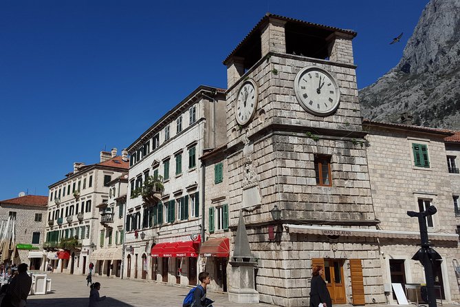 Private Walking tour with Wine and Food - The Itinerary in Detail