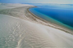 Qatar gold dune safari, dune bashing,camel ride,sand boarding,inland sea desert faqs