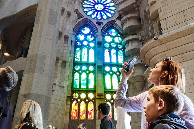 Sagrada Familia and Gaudi Private Tour with Skip the Line Tickets - Transportation and Timing: What Does It Mean for You?
