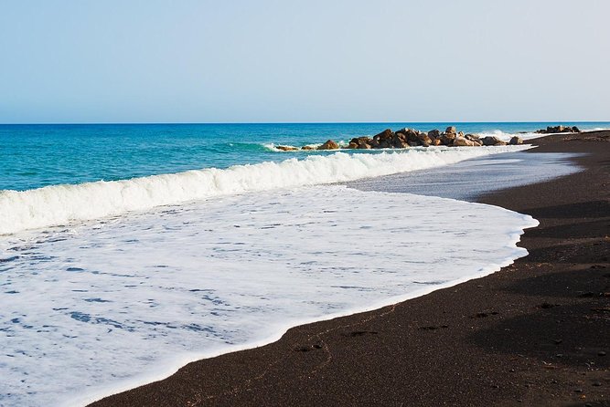 Santorini Island: Guided Tour From Heraklion Crete - How the Tour Works