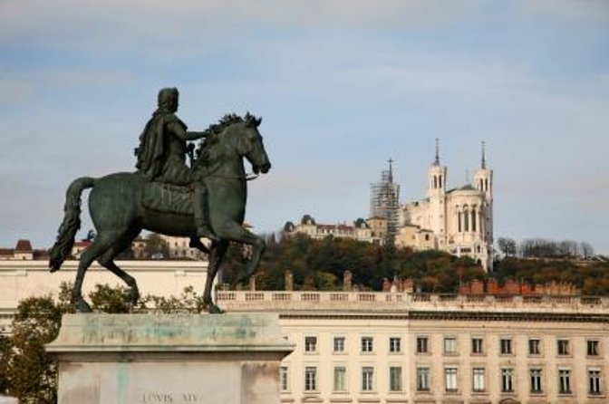 Segway - Ride along the rivers 1h30 - Exploring Lyon with a Segway: A Practical Perspective