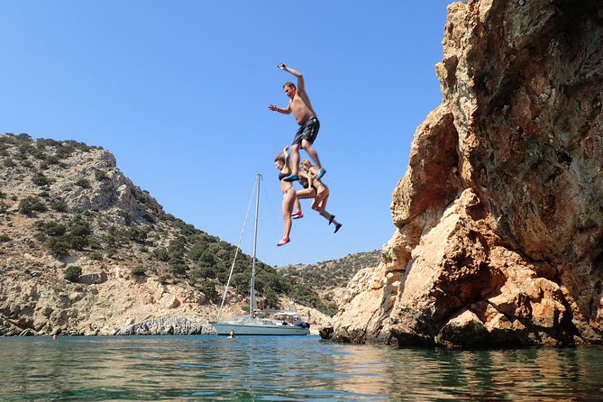 Semi-private Antiparos & Caves Blue Lagoon OR Rina Cave & Small Cyclades - The Experience: A Deep Dive into the Day at Sea