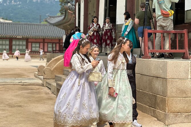 Seoul Day Tour: Gyeongbokgung Palace, N Seoul Tower, Insadong - What to Expect From the Itinerary