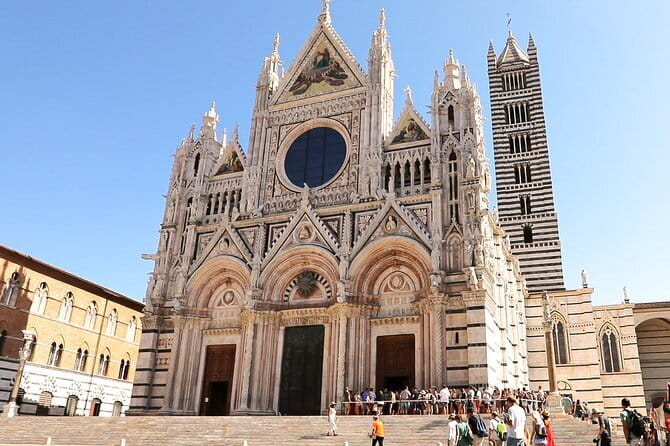 Siena San Gimignano Pisa Escorted Transport and Optional Lunch - Key Points