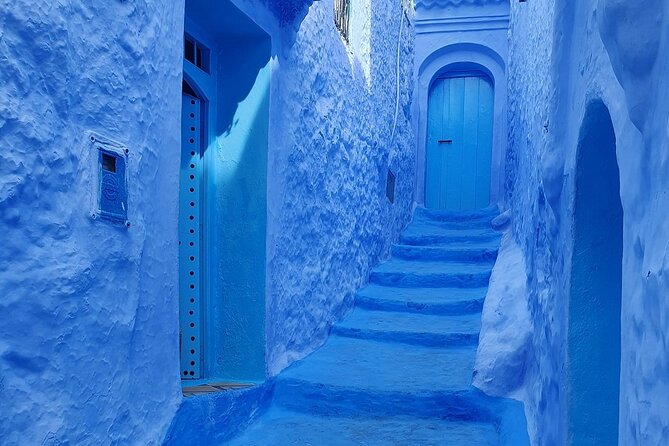 Small-Group Day Tour to Chefchaouen from Fez - Arrival at Chefachaouen’s Old Town