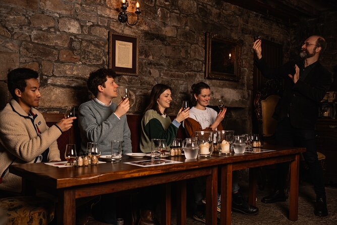 Small Group Edinburgh Whisky Tour and Tasting - A Walk Through Edinburgh’s Historic Streets