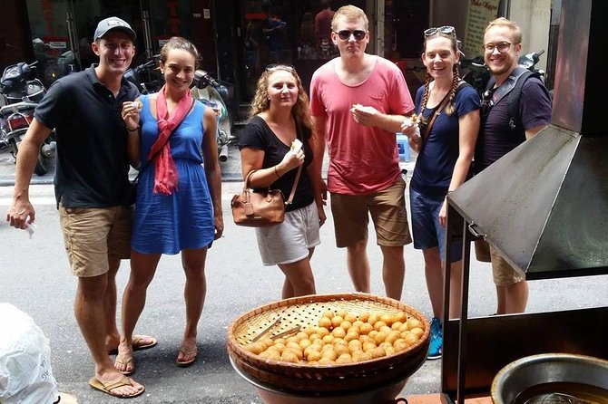 Small Group Hanoi Street Food Tour with a Real Foodie - The Itinerary in Detail: What to Expect at Each Stop