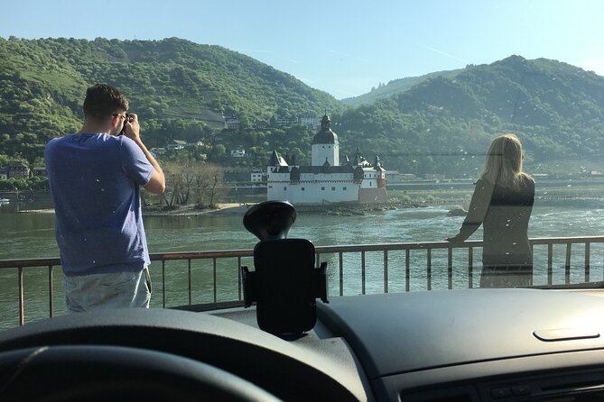 Small Group Rheingau Vineyards Tour with Castles and Abbeys - Exploring the Itinerary: A Deep Dive