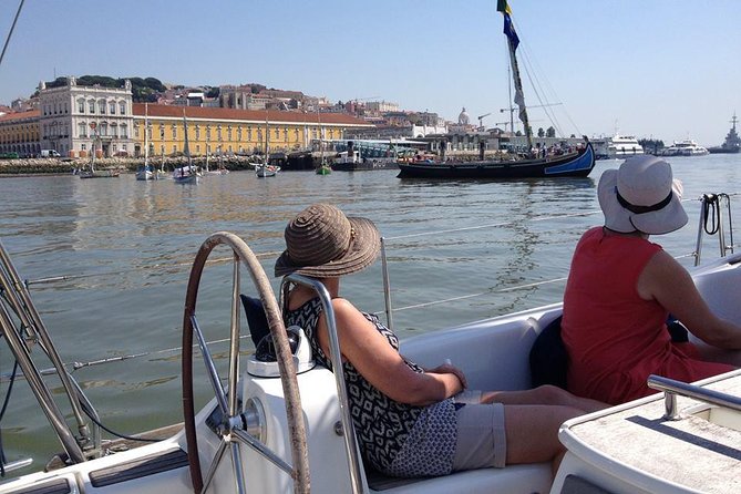 Small-Group Sailing Tour on the Tagus River from Lisbon - Detailed Review of the Small-Group Sailing Tour on the Tagus River