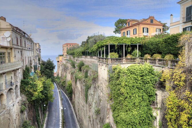 Sorrento Walking Tour & Limoncello Tasting - The Itinerary in Detail