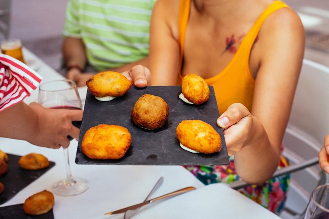 The 10 Tastings of Valencia With Locals: Private Food Walking Tour - Starting at Plaza del Ayuntamiento: The Heart of Valencia