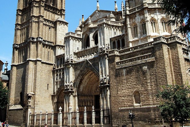 Toledo Tour with Tapas, Wine Tasting and Optional 3 Monuments - The Itinerary: What You Can Expect