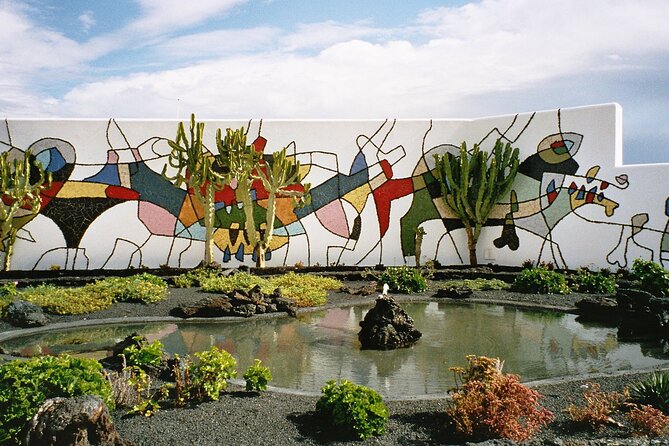 Tour of the César Manrique Foundation and Teguise Market - What Travelers Say