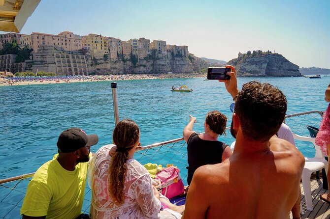 Tour of the Costa degli Dei by boat, 3 hours with aperitif included - Why This Tour Stands Out