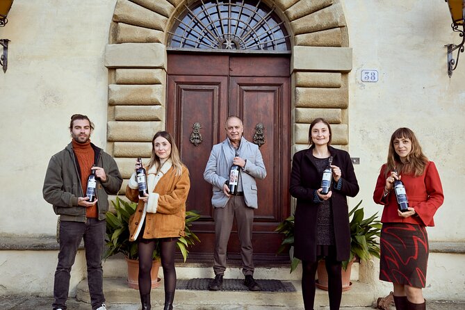 Tour through the vineyards and wine and olive oil tasting in Tuscany - Authenticity and Value