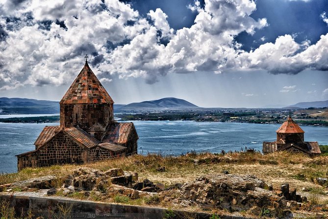 Transfer from Yerevan to Tbilisi with 2 sightseeing stops - The Booking and Pricing