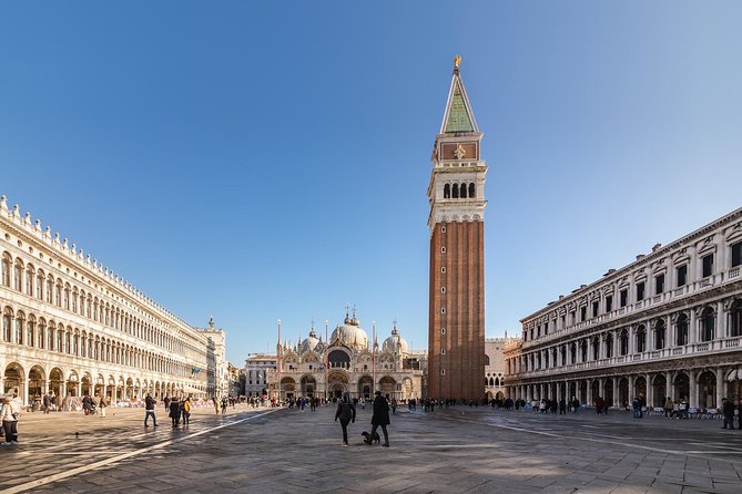 Unusual Venice Walking Tour through Rialto & Gondola Experience - The Gondola Experience: A Classic Venetian Touch