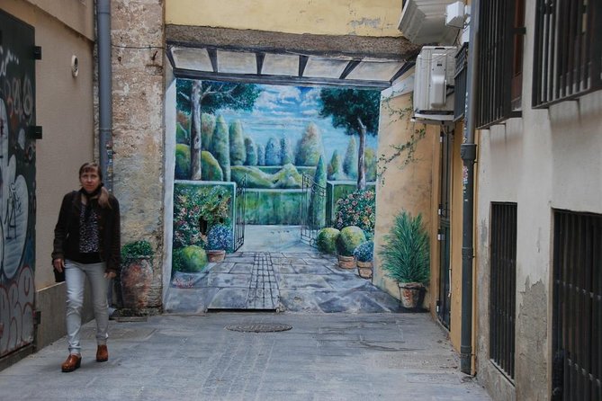 Valencia guided tours - walking tours - - What the Tour Looks Like in Detail