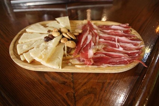 Valencia Tapas and Sightseeing Guided Tour - Key Points